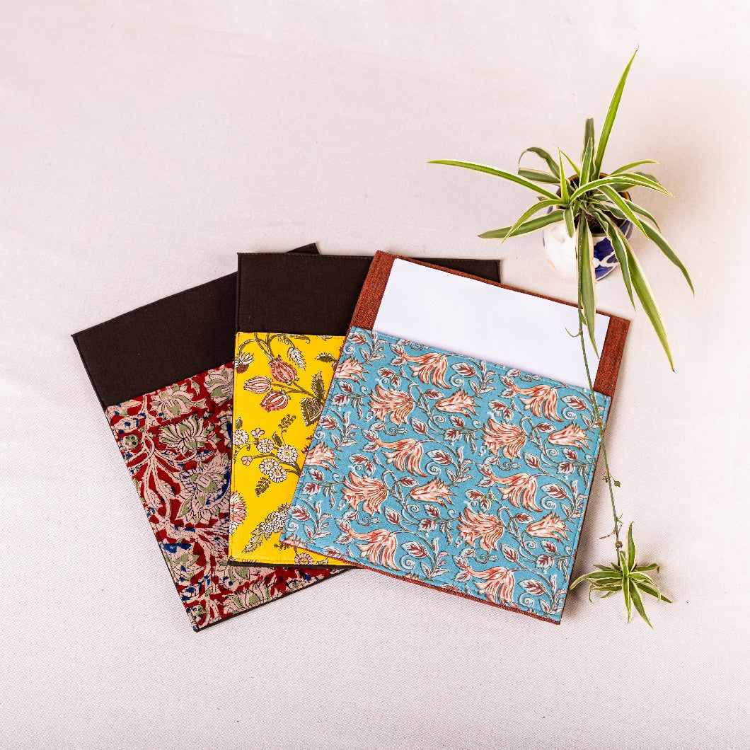 Document Holders/File Folders